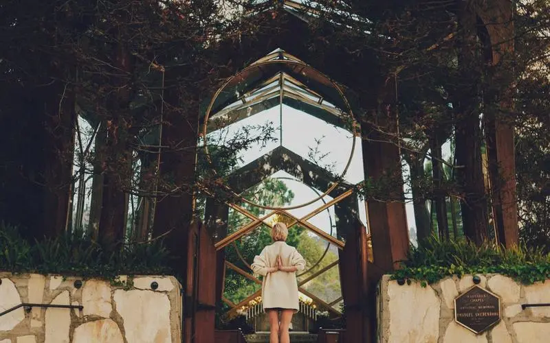 Daniel Goleman: The Myths and the Science Behind Mindfulness » IAI TV